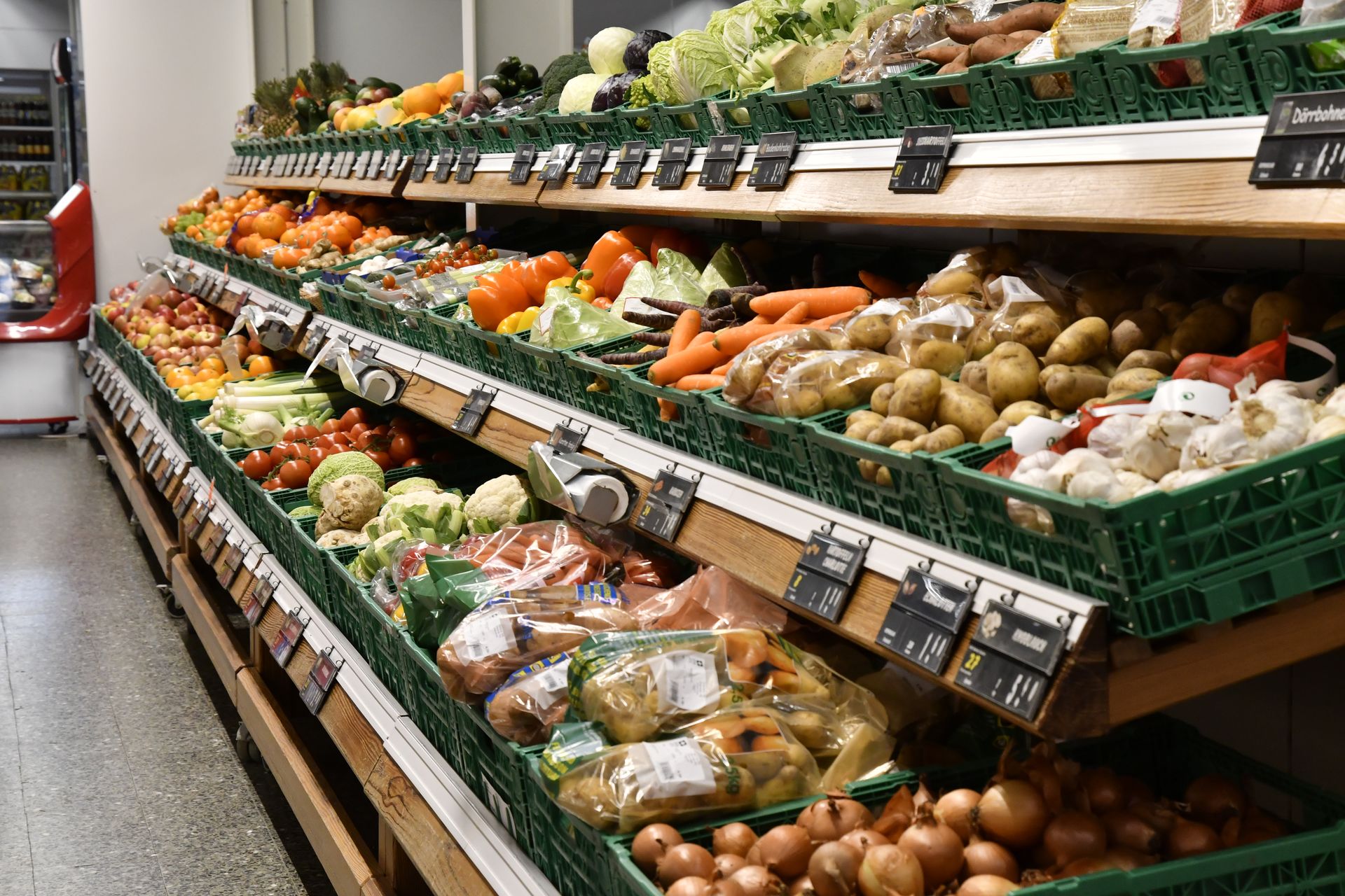 Früchte und Gemüse - Jakob-Markt mit Gartencenter in Zollbrück - Ihr ...